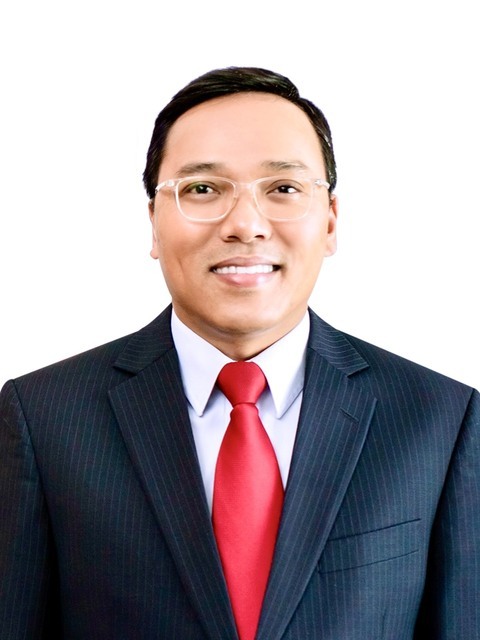 Deputy Minister Nguyen Hoang Long